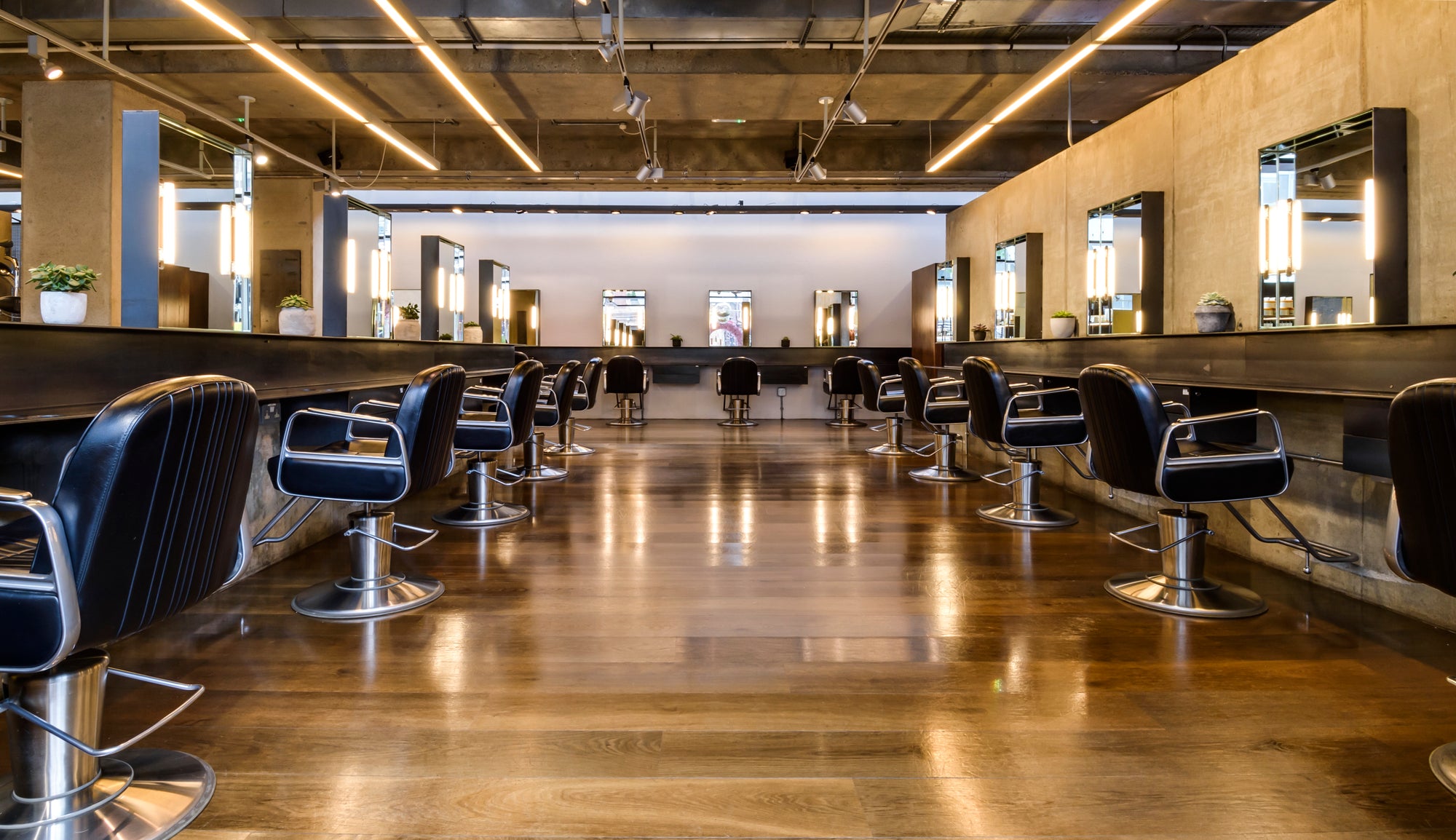 Mirror Talkers – Green Salon Collective